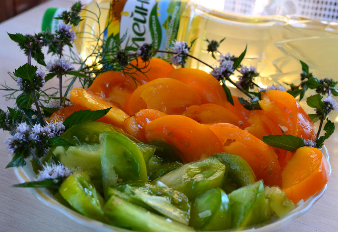 Томат Ирландский ликер: описание сорта, уход, фото